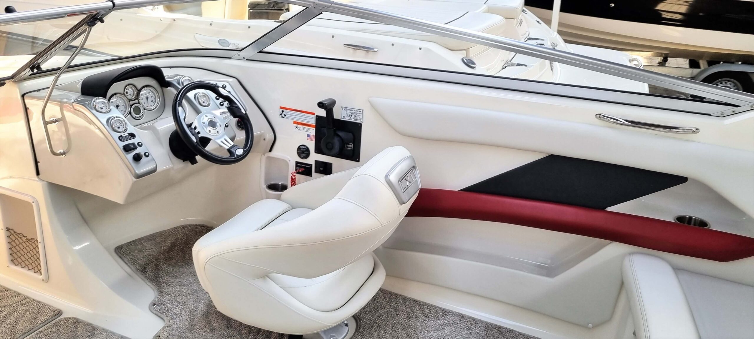 Larson 228 LXI | Boatingplaza