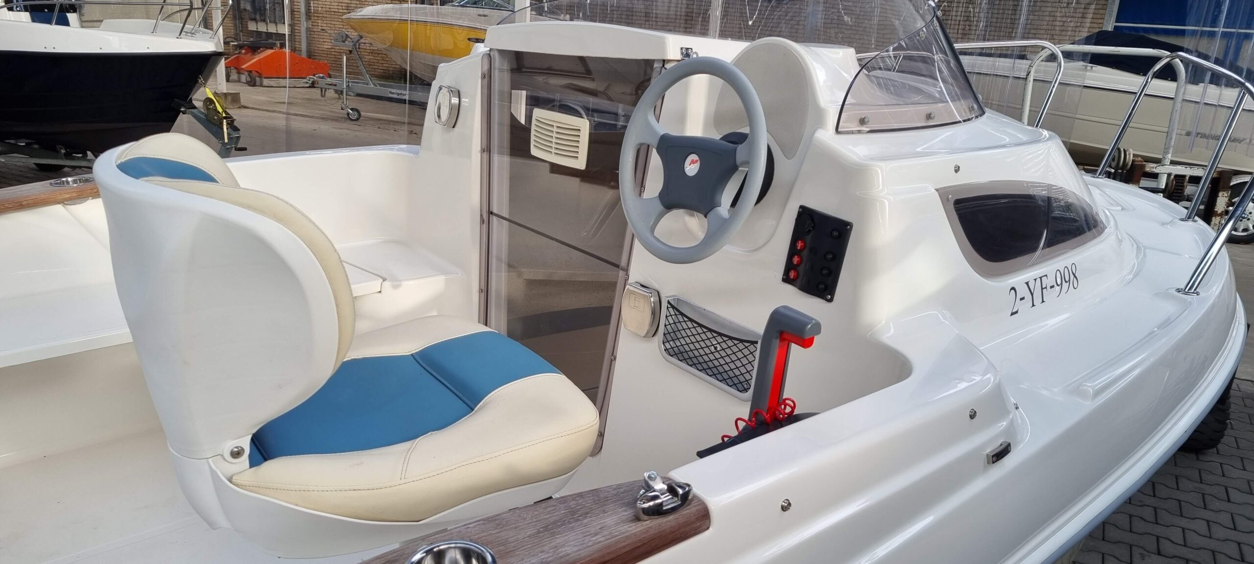 Quicksilver Passport 430 | Boatingplaza